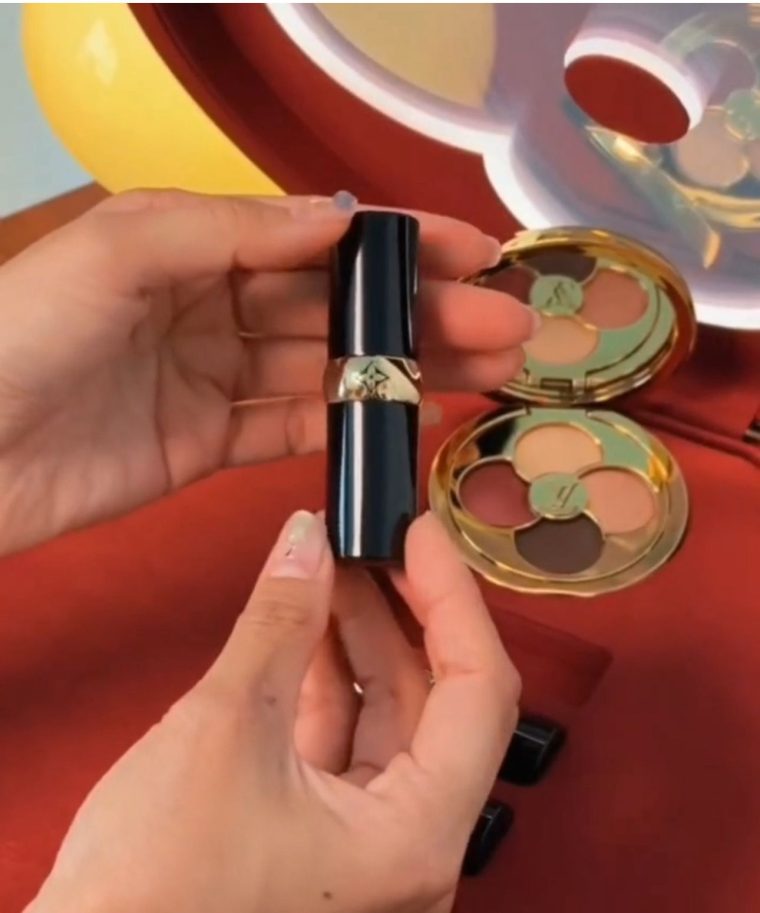 Louis Vuitton LV Luxury Lipstick & Compact Set | Olala Gallery